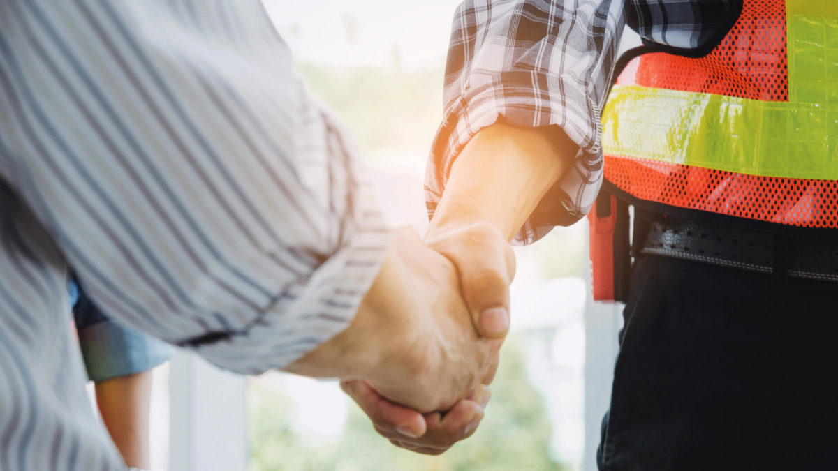 Hiring a Contractor? Here's What You Need to Know | HowtoHome